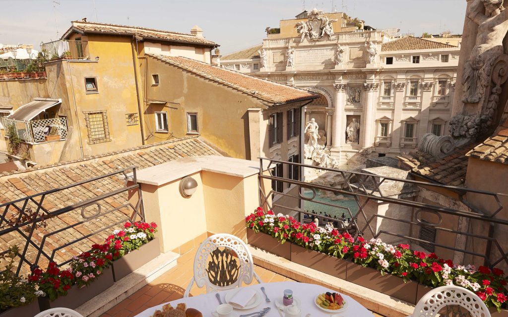 HARRY’S BAR TREVI: HOTEL AT THE TREVI FOUNTAIN – HISTORICAL CENTER OF ROME